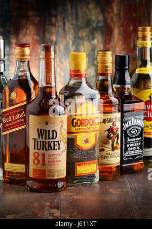 POZNAN, POLOGNE - NOV 23, 2016 : Le Whiskey est le plus populaire de l ...