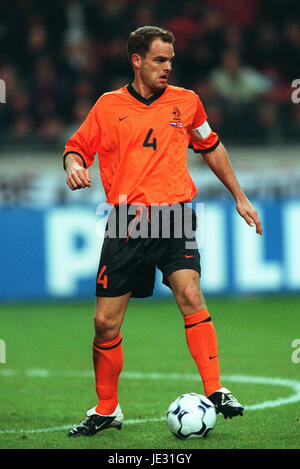 FRANK DE BOER HOLLAND & FC BARCELONE 25 Juin 2000 Photo Stock - Alamy