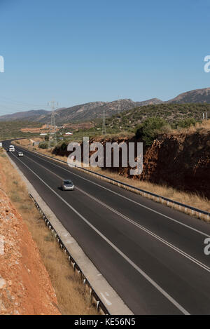 Malia, Crète, Grèce. La route nationale E75 a avec une nouvelle surface ...