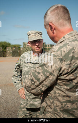 ÉTATS-UNIS Armée américaine Armée Brig. Le général Frank Stanco (à ...