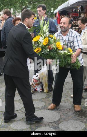 Trauerfeier & Beisetzung Klaus Juergen Wussow am 30.06.2007 à Berlin ...