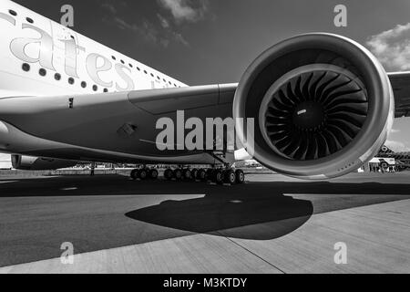 Détail de l'aile et une 'turbofan Engine Alliance GP7000" de l'avion ...