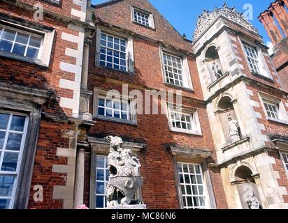 Screaming Skulls Burton Agnes Hall. Dit d'être hanté par Anne Griffith ...
