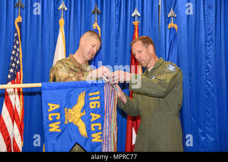 Le major-général Joseph Jarrard, l'adjudant général, Ministère de la ...