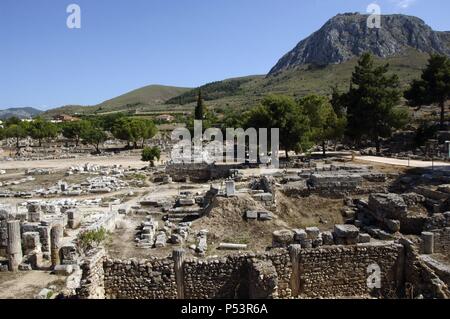 ARTE GRIEGO. GRECIA. RUINAS DE CORINTO. Vista de la FUENTE DE PIRENE ...