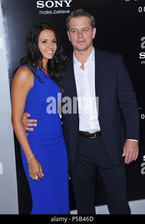 Matt Damon Elysium arrivant première au Westwood Village Theatre de Los ...