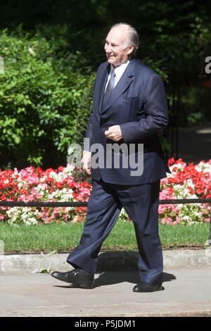 Le Prince Shah Karim Al Hussaini Aga Khan arrive à l'inauguration du ...