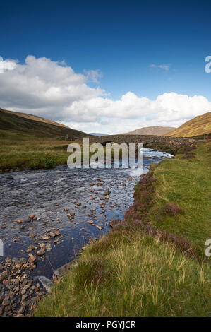 Le Général Wade Ancien pont routier sur l'eau, de Glenshee Glenshee ...