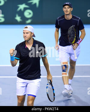 La société britannique Dominic Inglot (à gauche) et Jamie Murray ...