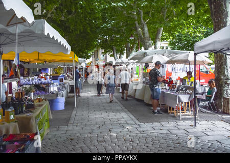 Marché de Provence Riez, Alpes de Haute Provence, 04, PACA Photo Stock ...