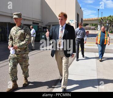 ÉTATS-UNIS Le colonel Shaun Bellamy de la Force aérienne, le directeur ...