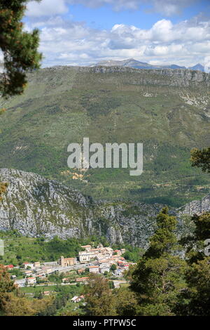Le village de Saint Auban Alpes-Maritimes France Europe 06 Photo Stock ...