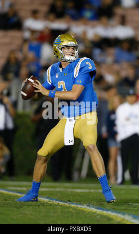 20 octobre 2018 UCLA Bruins Tight End Caleb Wilson #81 porte le ballon ...
