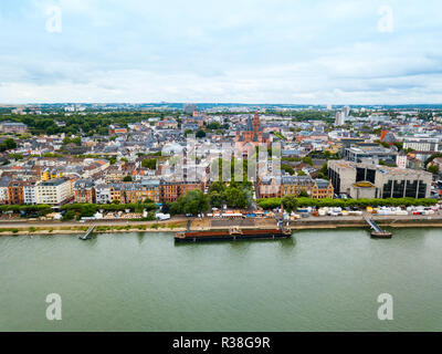 La vieille ville de Mayence vue panoramique aérienne. Mayence est la ...