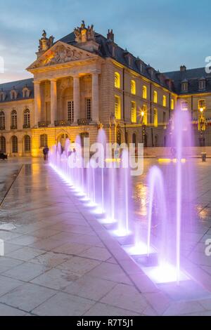 France, Côte d'Or, paysage culturel de climats de Bourgogne classé au Patrimoine Mondial par l ...