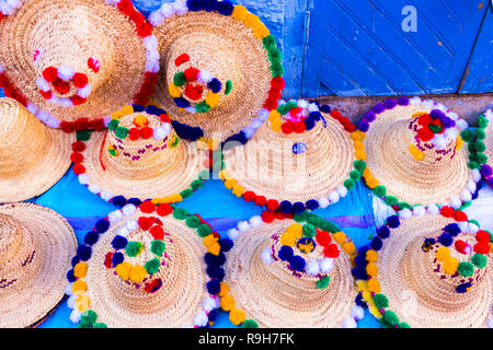 Chapeau traditionnel berbère à Chefchaouen, dans le nord-ouest du Maroc ...