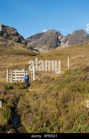 Bla Bheinn (Selkirk Arms) sur Skye Loch de Scresort, Kinloch, à l'île ...