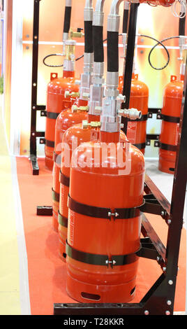 Installation d'extinction automatique par gaz. Gaz modulaire des ...