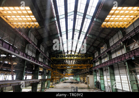 Halle Sulzer, Mantes-la-Jolie, Yvelines et la région Île-de-France ...