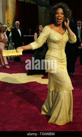 Oprah Winfrey arrive pour la 77e Academy Awards annuel tenu à le Kodak ...