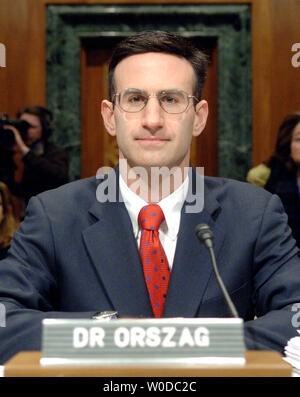 Congressional Budget Office (CBO) Directeur Douglas Elmendorf témoigne ...