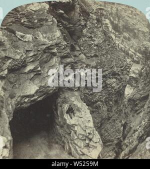 Route de Simplon. Tunnel dans la gorge de Gondo. Adolphe Braun ...