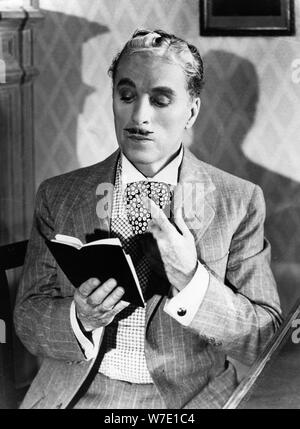 CHARLIE / CHARLES CHAPLIN dans MONSIEUR VERDOUX 1947 réalisateur ...