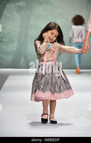 Enfant star sud-coréen Kim Tae-rin (Taylor), la fille d'American-Korean ...