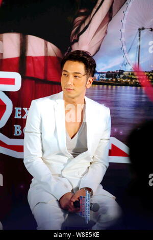 Hong Kong, chanteur et acteur Ron Ng Cheuk-hai assiste à une conférence ...