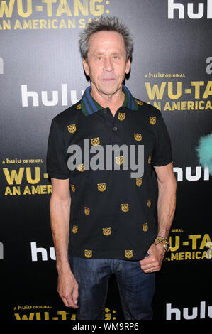 Brian Grazer assiste à la Wu-Tang: Une première de saga américaine qui ...