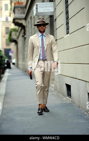 Milan, Claudio Marchisio élégant dans le centre Claudio Marchisio ...