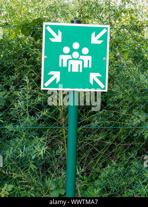 Signer avec les pictogrammes pour point de rassemblement en cas de ...