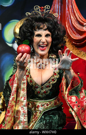 Blanche Neige, la méchante sorcière, Blanche Neige et les Sept Nains ...