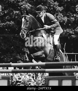 Festival internazionale di salto CHIO Rotterdam Henk Nooren Met Oppalan ...