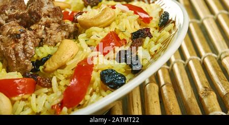 Bariis Iskukaris , piatto di riso somalo speziato Foto stock - Alamy