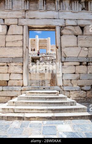 Acropoli di Atene, simbolo della Grecia. Ingresso a Propylaea, antico ...