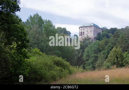 Il castello di Houska è un antico castello gotico. È uno dei castelli ...