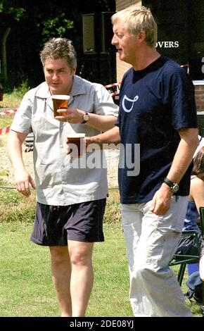 CHI WNTS PER ESSERE UN OSPITE MILIONARIO CHRIS TARRANT, GODE DI UN ...