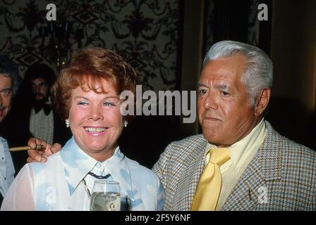 Edith Mack Hirsch e Desi Arnaz Circa 1980 Credit: Ralph Dominguez ...