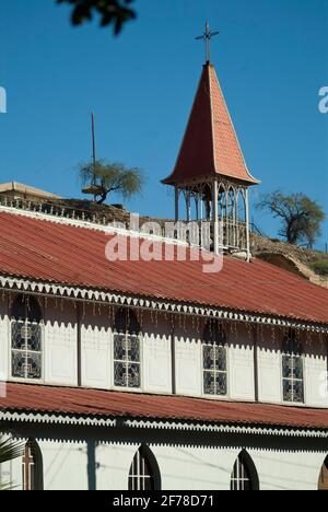 Chiesa di metallo progettato da Gustave Eiffel in Santa Rosalia, Baja ...