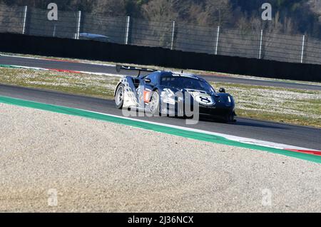 Scarperia, 24 marzo 2022: Ferrari 488 GT3 del Kessel Racing Team ...