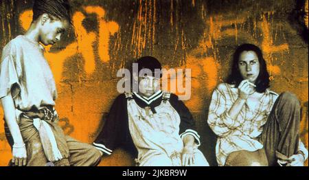 BRUKLIN HARRIS (Angela) ANNA GRAZIA (Emma) AUNJANUE ELLIS (Nikki) LILI ...