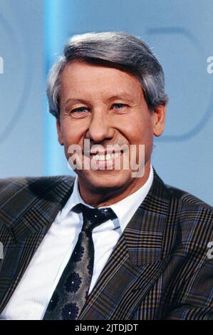 Karl Senne, deutscher Fernsehgiornalista, Sportmoderner und ZDF ...