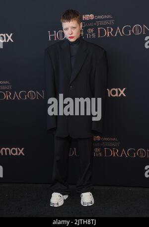 Emma D'Arcy arriva alla "House of the Dragon" di HBO all'Academy Museum ...