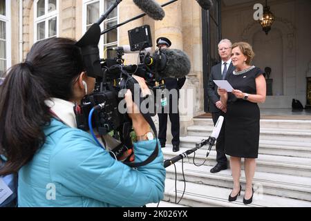 Parigi, Francia, 09/09/2022, l'ambasciatrice britannique en France ...