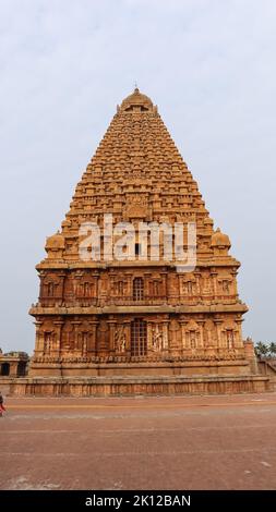 Il bellissimo tempio di Brihadeshwara, il tempio della dinastia Chola ...