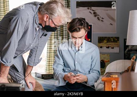 TELEFONO DI HARRIGAN, da sinistra: Bennett Saltzman, Alexa Niziak, Conor William Wright, Jaeden ...