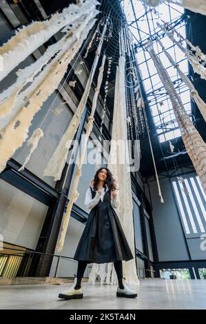 10th ottobre, Londra, Regno Unito. Foresta del cervello Quipu . Tate ...