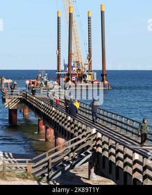 Prerow, Germania. 20th Ott 2022. Il nuovo porto insulare è in ...