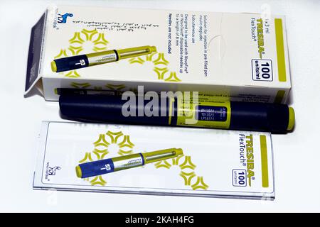 Cairo, Egitto, ottobre 4 2022: Insulina ad azione prolungata Tresiba ...
